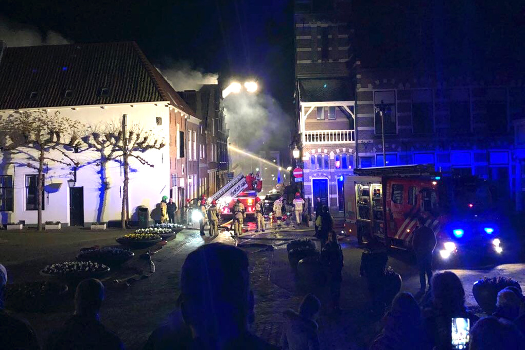 Grote brand in centrum Edam meester | Lokale Omroep Volendam Edam