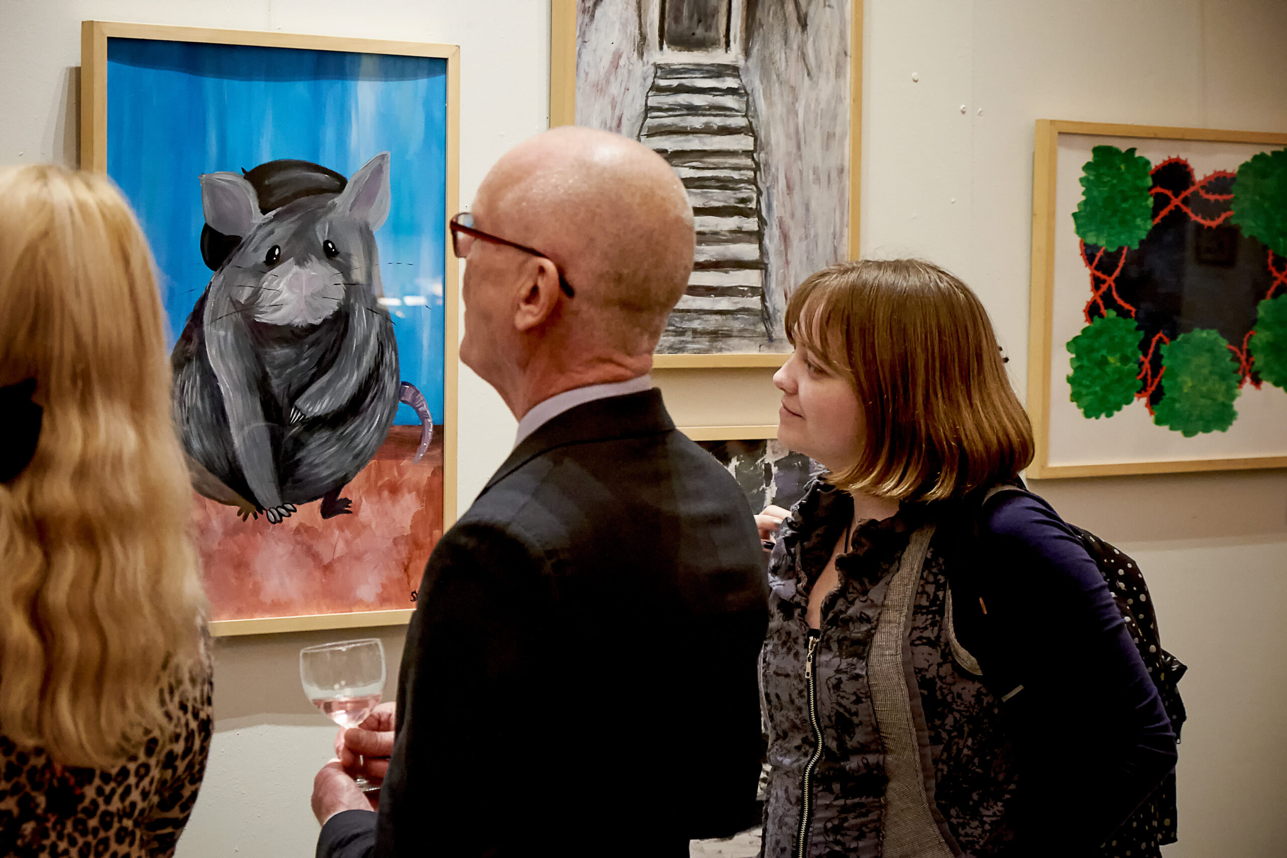 Reizende minivitrine KunstWerkt! in het Gemeentehuis te Purmerend ...
