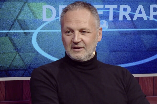 Peter Wijker te gast in Voetbal achter de Dijk | Lokale Omroep Volendam ...